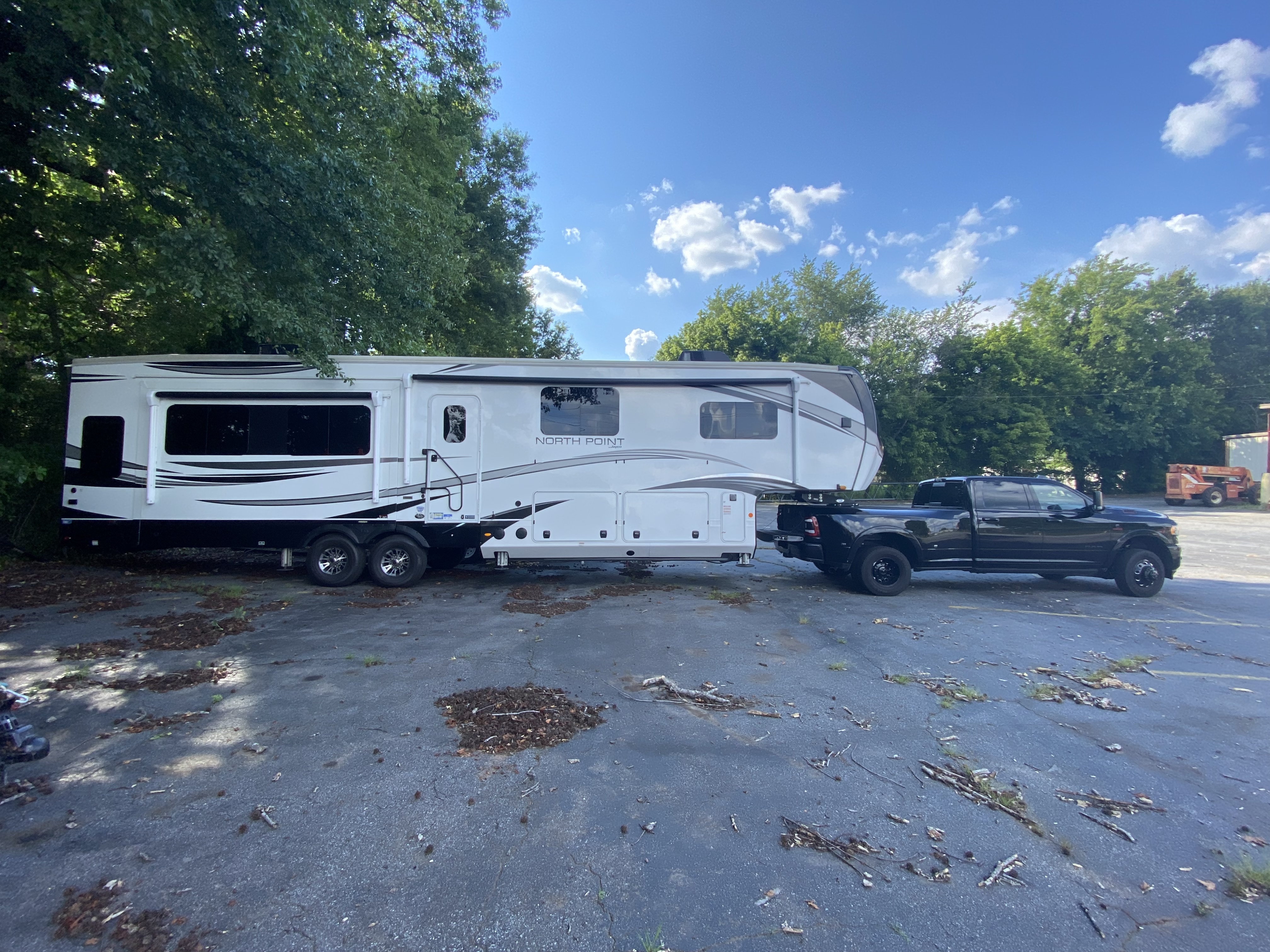 North Point 377RLBH For Sale - Jayco RVs Near Me - RV Trader