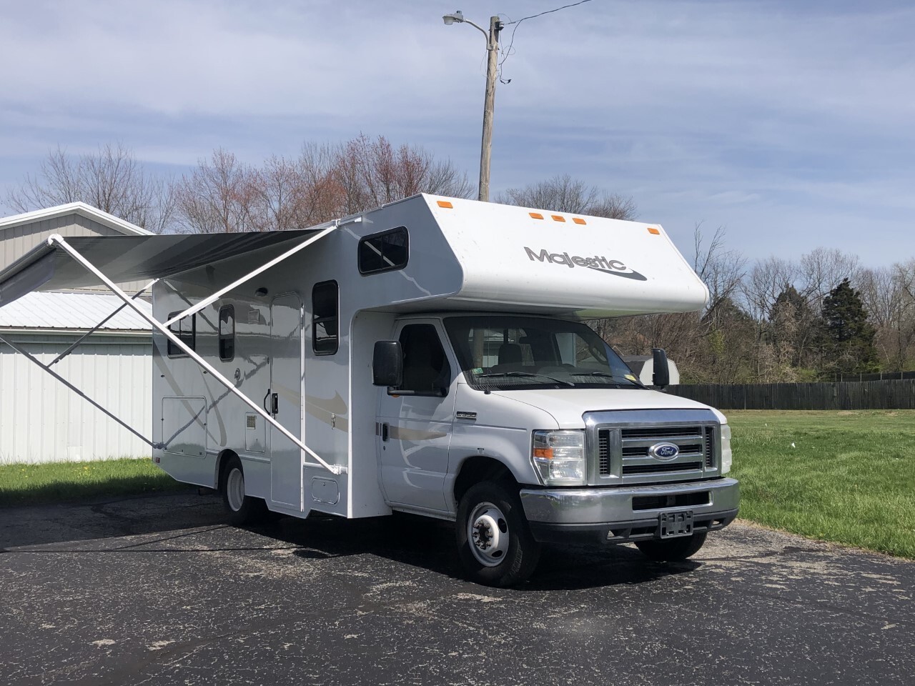 Four Winds Majestic 19G For Sale - Thor Motor Coach RVs Near Me - RV Trader