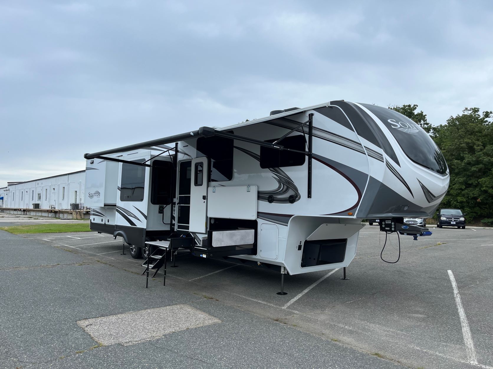 Solitude 390RK/390RK-R For Sale - Grand Design Fifth Wheels Near Me ...