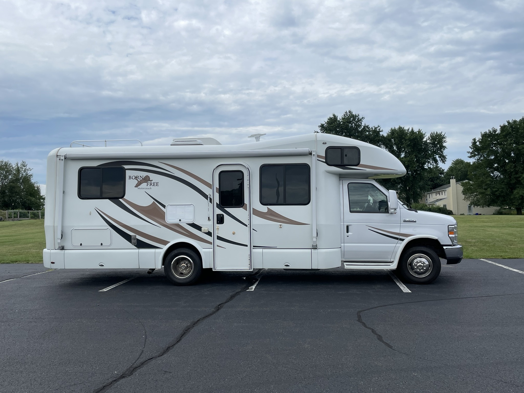 Born Free For Sale - Born Free Class C Motorhomes Near Me - RV Trader