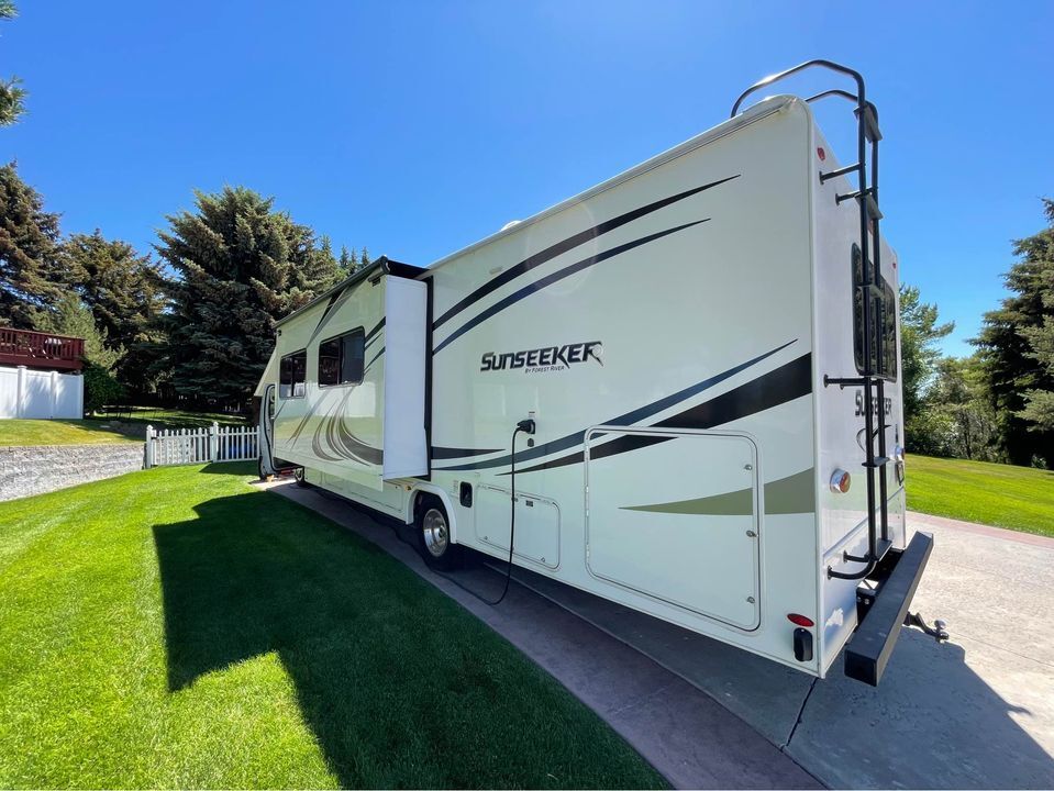 Sunseeker 3010DS For Sale - Forest River RVs Near Me - RV Trader