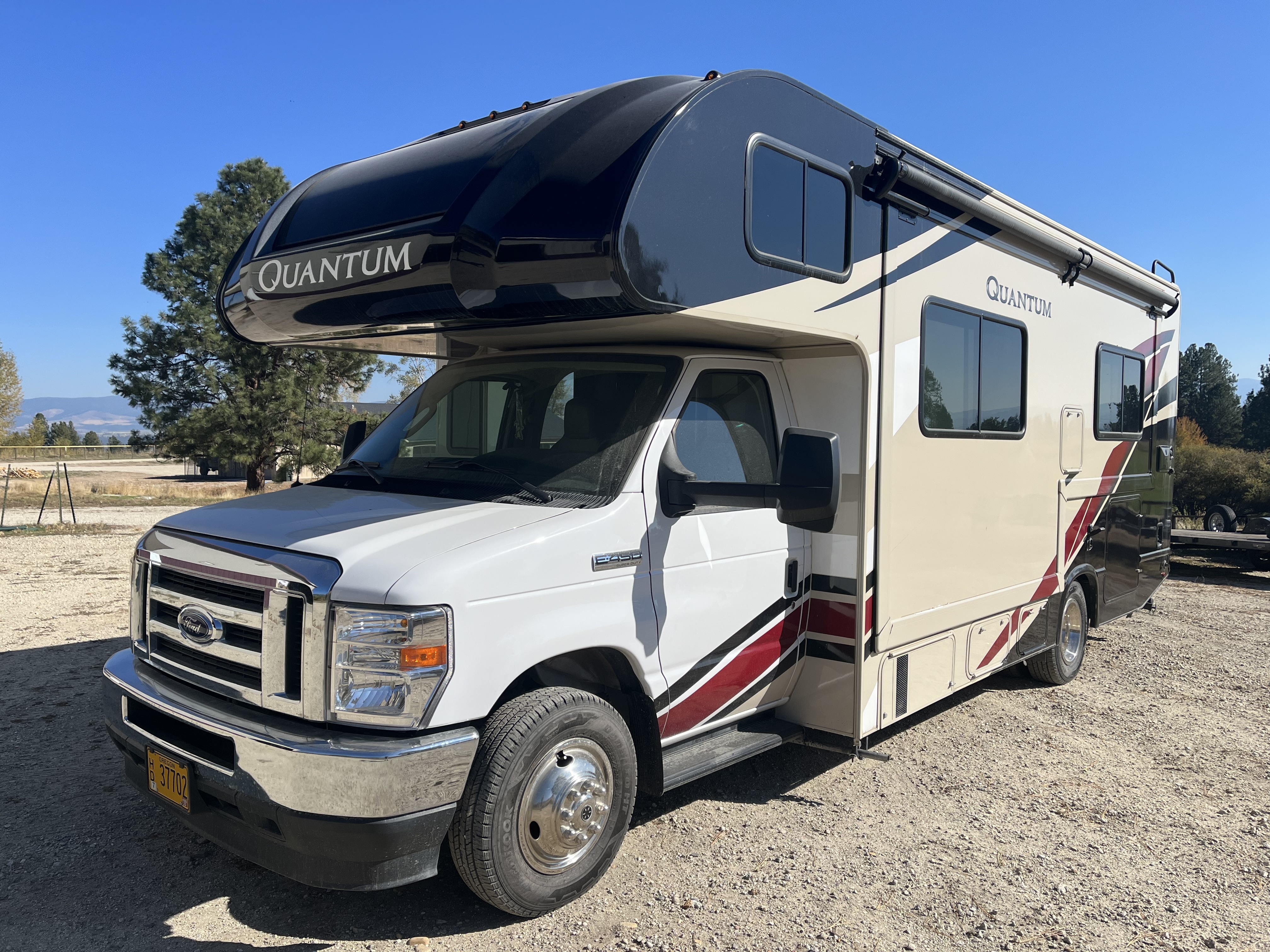Quantum For Sale - Thor Motor Coach Class C Motorhomes Near Me - RV Trader