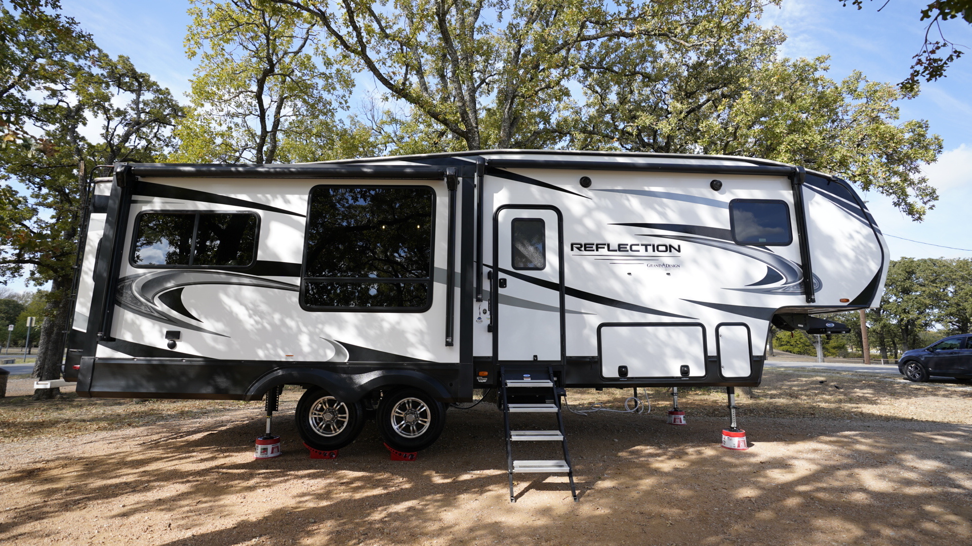 Reflection 303RLS For Sale - Grand Design Fifth Wheels Near Me - RV Trader